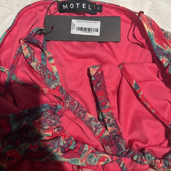 Motel Rocks | Tops | Nwt Motel Top Festival Print | Poshmark